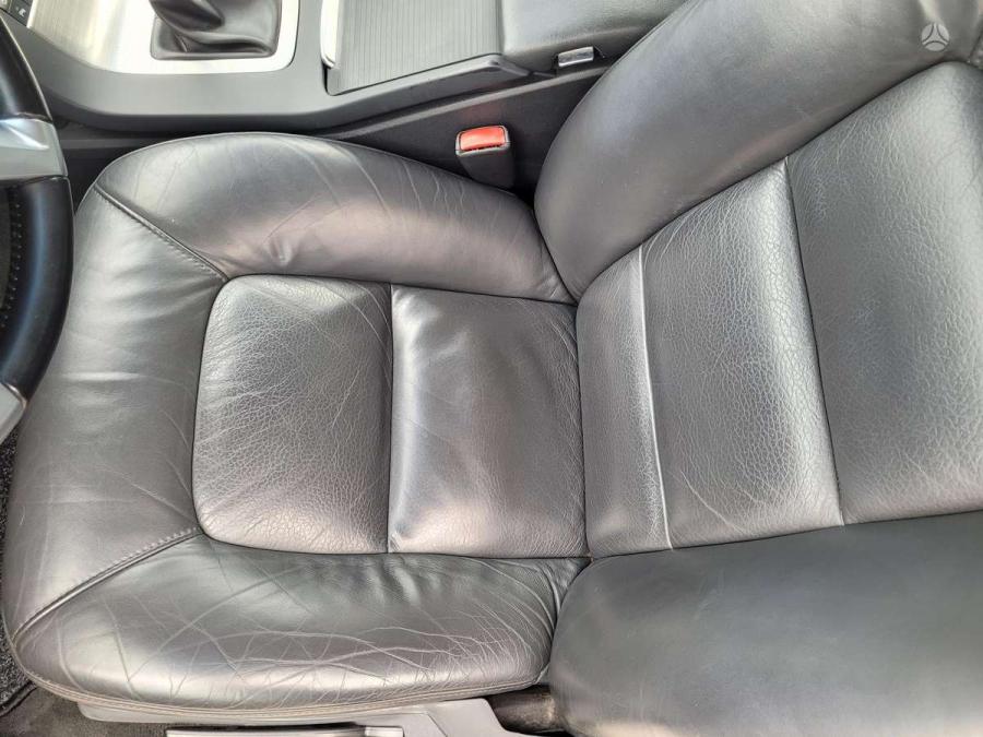 Melns Volvo V70 2010 Raseiniai, ar dzinēja tilpumu 2.00 L un nobraukumu 318 tūkst. km par 2999 €, foto 12 vietnē AUTOMOTO.COM.LV