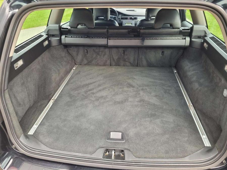 Melns Volvo V70 2010 Raseiniai, ar dzinēja tilpumu 2.00 L un nobraukumu 318 tūkst. km par 2999 €, foto 17 vietnē AUTOMOTO.COM.LV