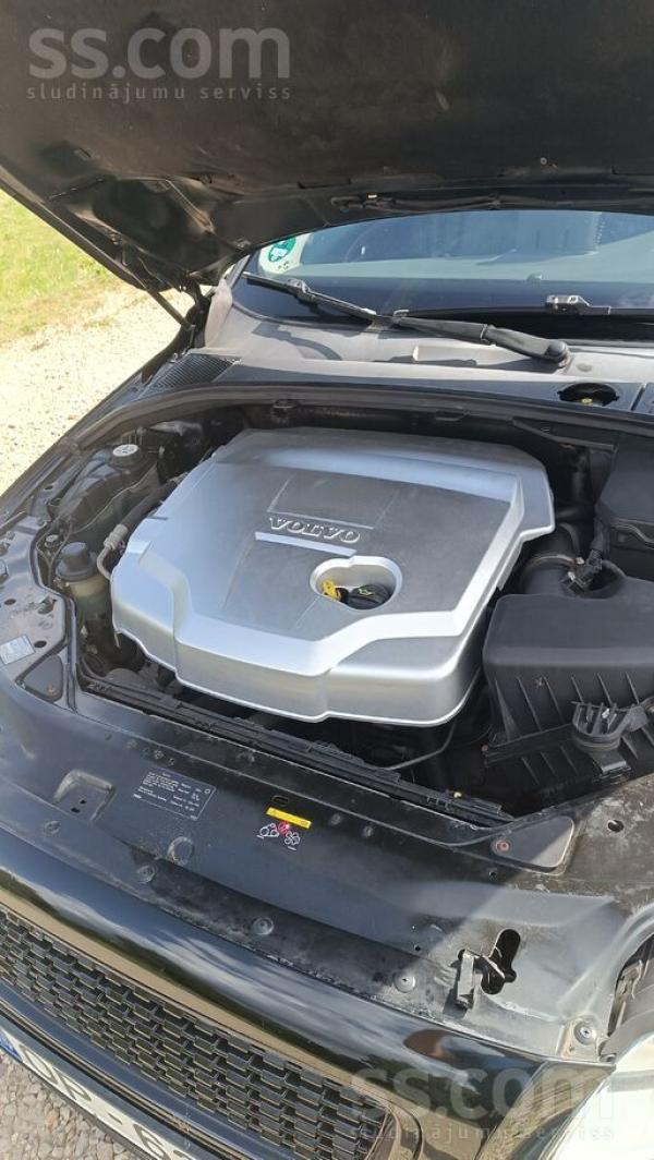 Melns Volvo V70 2010 Aizkraukle, ar dzinēja tilpumu 2.00 L un nobraukumu 262 tūkst. km par 5100 €, foto 9 vietnē AUTOMOTO.COM.LV