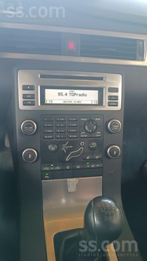 Melns Volvo V70 2010 Aizkraukle, ar dzinēja tilpumu 2.00 L un nobraukumu 262 tūkst. km par 5100 €, foto 17 vietnē AUTOMOTO.COM.LV