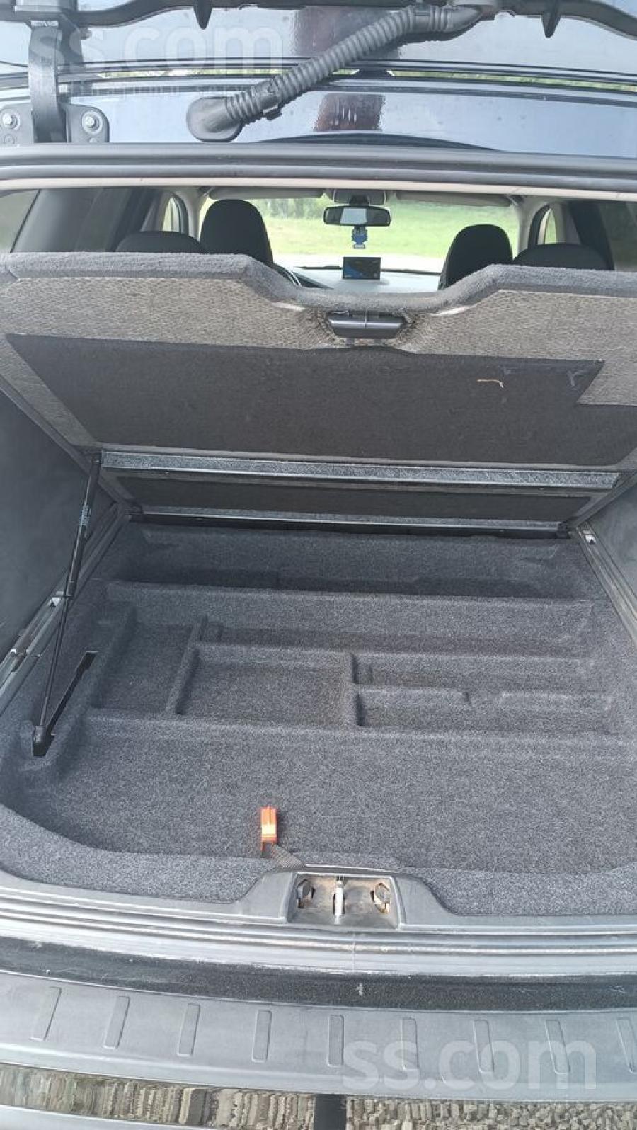 Melns Volvo V70 2010 Aizkraukle, ar dzinēja tilpumu 2.00 L un nobraukumu 262 tūkst. km par 5100 €, foto 21 vietnē AUTOMOTO.COM.LV