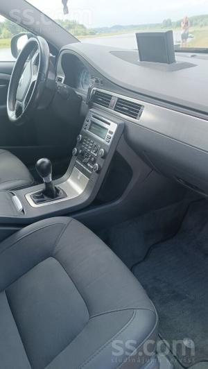 Melns Volvo V70 2010 Aizkraukle, ar dzinēja tilpumu 2.00 L un nobraukumu 262 tūkst. km par 5100 €, foto 23 vietnē AUTOMOTO.COM.LV