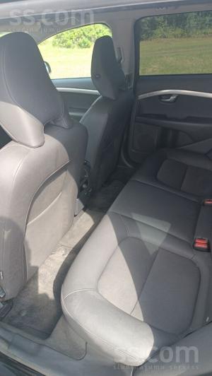 Melns Volvo V70 2010 Aizkraukle, ar dzinēja tilpumu 2.00 L un nobraukumu 262 tūkst. km par 5100 €, foto 25 vietnē AUTOMOTO.COM.LV