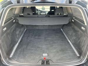Black Volvo V70 2010 in Siauliai, with an engine capacity of 2.00 L and mileage of 280 thousand km for 3950 €, photo 21 on AUTOMOTO.COM.LV