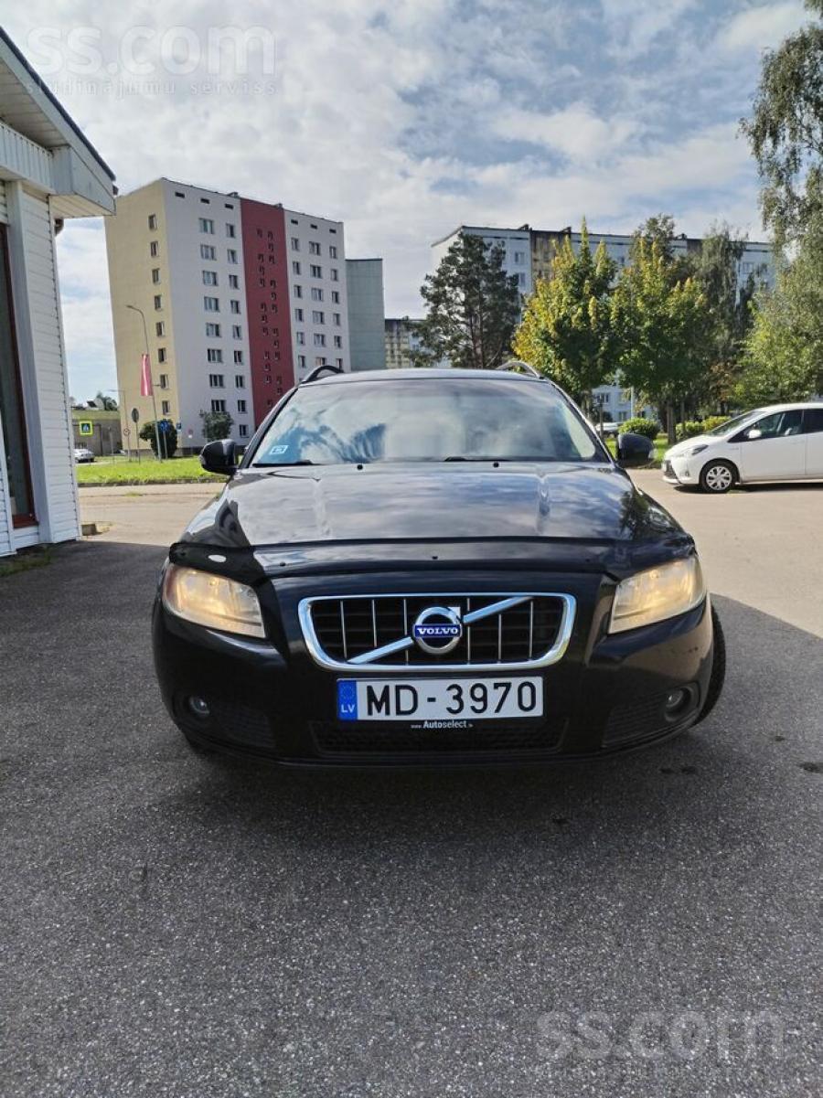 Melns Volvo V70 2010 Jelgava, ar dzinēja tilpumu 2.00 L un nobraukumu 327 tūkst. km par 3200 €, foto 6 vietnē AUTOMOTO.COM.LV