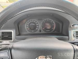 Melns Volvo V70 2010 Jelgava, ar dzinēja tilpumu 2.00 L un nobraukumu 327 tūkst. km par 3200 €, foto 12 vietnē AUTOMOTO.COM.LV