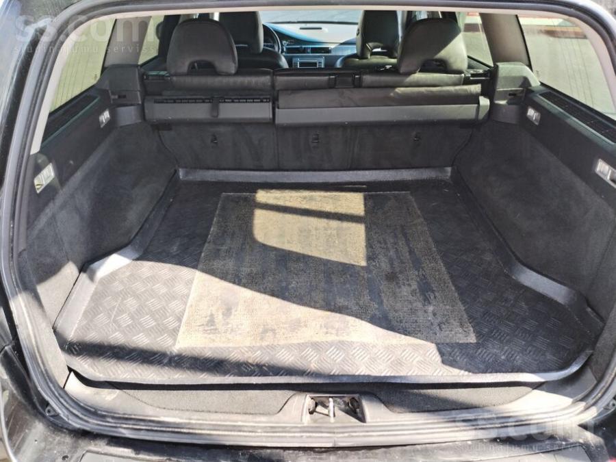 Melns Volvo V70 2010 Jelgava, ar dzinēja tilpumu 2.00 L un nobraukumu 327 tūkst. km par 3200 €, foto 16 vietnē AUTOMOTO.COM.LV