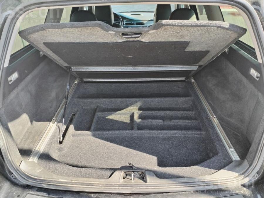 Melns Volvo V70 2010 Jelgava, ar dzinēja tilpumu 2.00 L un nobraukumu 327 tūkst. km par 3200 €, foto 18 vietnē AUTOMOTO.COM.LV