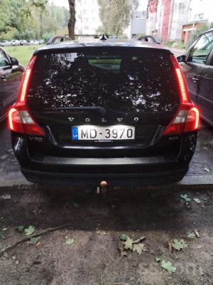Melns Volvo V70 2010 Jelgava, ar dzinēja tilpumu 2.00 L un nobraukumu 327 tūkst. km par 3200 €, foto 21 vietnē AUTOMOTO.COM.LV