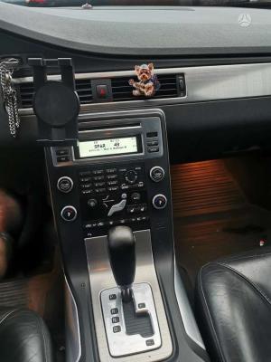 Black Volvo V70 2010 in Mazeikiai, with an engine capacity of 2.40 L and mileage of 400 thousand km for 4900 €, photo  on AUTOMOTO.COM.LV