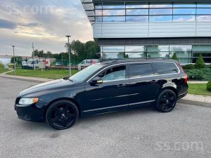 Black Volvo V70 2010 in Riga, with an engine capacity of 2.00 L and mileage of 0 thousand km for 2750 €, photo 3 on AUTOMOTO.COM.LV
