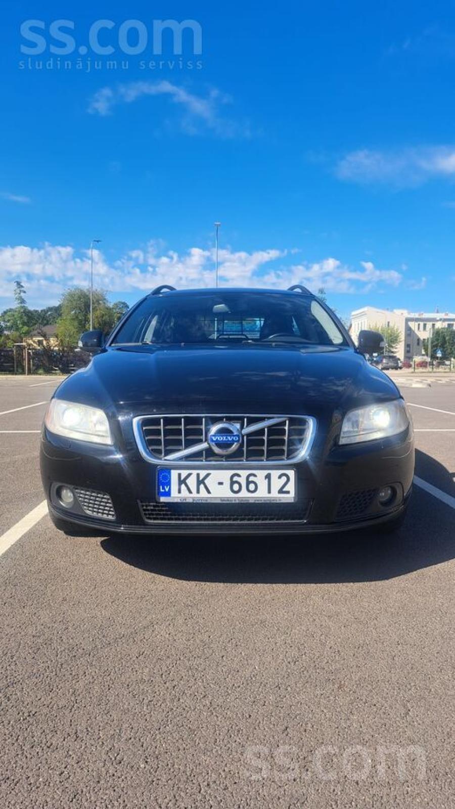 Melns Volvo V70 2010 Jelgava, ar dzinēja tilpumu 2.40 L un nobraukumu 394 tūkst. km par 3900 €, foto 15 vietnē AUTOMOTO.COM.LV