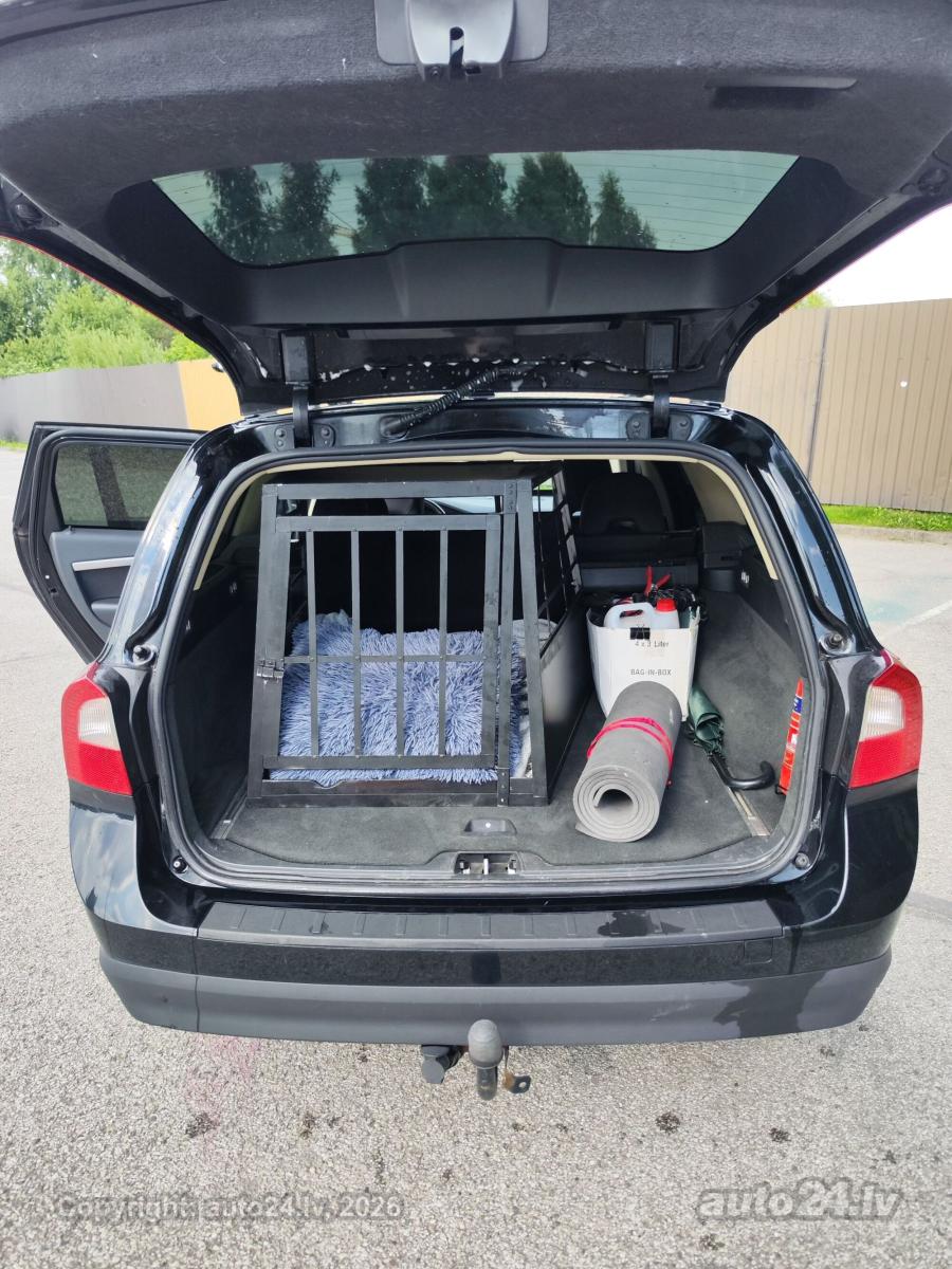 Melns Volvo V70 2010 Tallina, ar dzinēja tilpumu 2.00 L un nobraukumu 162 tūkst. km par 6800 €, foto 6 vietnē AUTOMOTO.COM.LV
