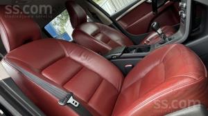 Black Volvo V70 2010 in Riga, with an engine capacity of 2.40 L and mileage of 352 thousand km for 3650 €, photo 12 on AUTOMOTO.COM.LV