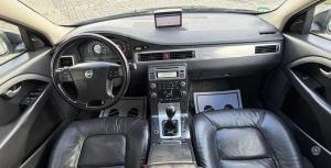 Black Volvo V70 2010 in Vilnius, with an engine capacity of 2.00 L and mileage of 314 thousand km for 3999 €, photo 17 on AUTOMOTO.COM.LV