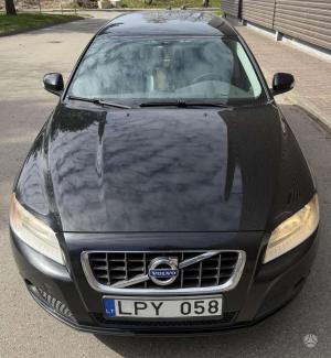 Melns Volvo V70 2010 Klaipėda, ar dzinēja tilpumu 2.00 L un nobraukumu 317 tūkst. km par 4000 €, foto 3 vietnē AUTOMOTO.COM.LV