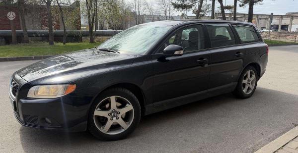 Melns Volvo V70 2010 Klaipėda, ar dzinēja tilpumu 2.00 L un nobraukumu 317 tūkst. km par 4000 €, foto 6 vietnē AUTOMOTO.COM.LV