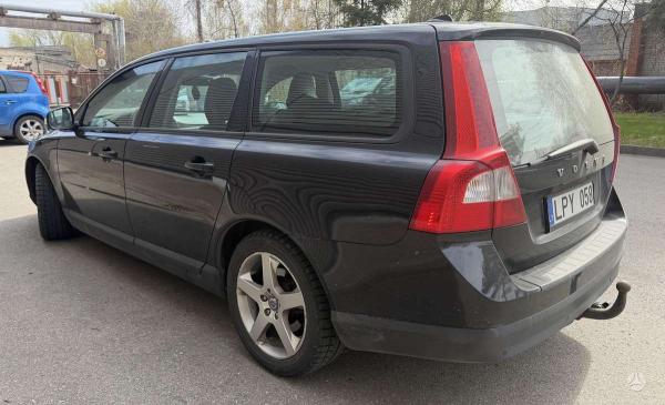 Melns Volvo V70 2010 Klaipėda, ar dzinēja tilpumu 2.00 L un nobraukumu 317 tūkst. km par 4000 €, foto 7 vietnē AUTOMOTO.COM.LV