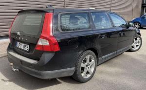 Melns Volvo V70 2010 Klaipėda, ar dzinēja tilpumu 2.00 L un nobraukumu 317 tūkst. km par 4000 €, foto 8 vietnē AUTOMOTO.COM.LV