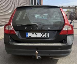 Melns Volvo V70 2010 Klaipėda, ar dzinēja tilpumu 2.00 L un nobraukumu 317 tūkst. km par 4000 €, foto 10 vietnē AUTOMOTO.COM.LV