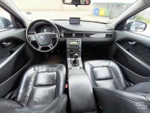 Melns Volvo V70 2010 Marijampole, ar dzinēja tilpumu 2.00 L un nobraukumu 288 tūkst. km par 3900 €, foto 8 vietnē AUTOMOTO.COM.LV