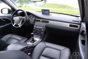 Black Volvo V70 2010 in Riga, with an engine capacity of 2.40 L and mileage of 340 thousand km for 5250 €, photo 10 on AUTOMOTO.COM.LV