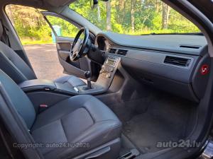 Черный Вольво В70 2010 в Таллин, объемом двигателя 2.40 л и пробегом 333 тыс. км за 3600 €, фото 14 на AUTOMOTO.COM.LV