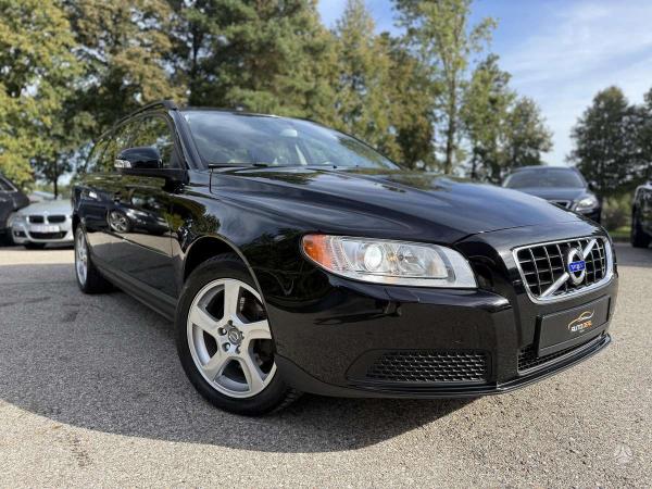 Volvo V70 2010 in Kazlu Ruda on AUTOMOTO.COM.LV Black Volvo V70 2010 in Kazlu Ruda, with an engine capacity of 2.00 L and mileage of 266 thousand km for 4000 €, photo 5 on AUTOMOTO.COM.LV