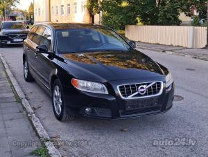Melns Volvo V70 2010 Paide, ar dzinēja tilpumu 2.00 L un nobraukumu 289 tūkst. km par 5450 €, foto  vietnē AUTOMOTO.COM.LV