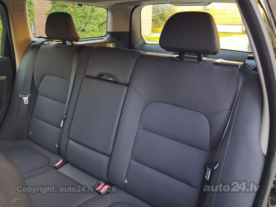 Black Volvo V70 2010 in Paide, with an engine capacity of 2.00 L and mileage of 289 thousand km for 5450 €, photo 13 on AUTOMOTO.COM.LV