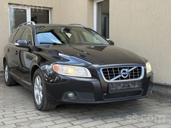 Volvo V70 2010 in Riga on AUTOMOTO.COM.LV Black Volvo V70 2010 in Riga, with an engine capacity of 2.40 L and mileage of 0 thousand km for 3600 €, photo 3 on AUTOMOTO.COM.LV