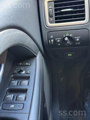 Melns Volvo V70 2010 Rīga, ar dzinēja tilpumu 2.40 L un nobraukumu 0 tūkst. km par 3600 €, foto 11 vietnē AUTOMOTO.COM.LV