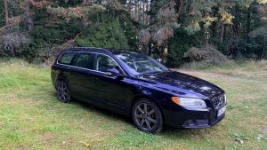 Melns Volvo V70 2010 Tallina, ar dzinēja tilpumu 2.40 L un nobraukumu 408 tūkst. km par 5500 €, foto 3 vietnē AUTOMOTO.COM.LV