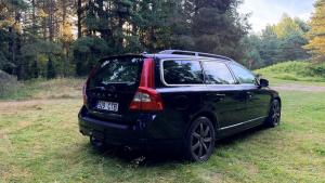 Melns Volvo V70 2010 Tallina, ar dzinēja tilpumu 2.40 L un nobraukumu 408 tūkst. km par 5500 €, foto 13 vietnē AUTOMOTO.COM.LV