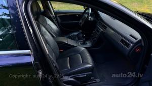 Черный Вольво В70 2010 в Таллин, объемом двигателя 2.40 л и пробегом 408 тыс. км за 5500 €, фото 10 на AUTOMOTO.COM.LV