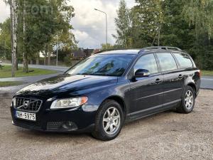 Melns Volvo V70 2010 Rīga, ar dzinēja tilpumu 2.00 L un nobraukumu 265 tūkst. km par 3790 €, foto  vietnē AUTOMOTO.COM.LV