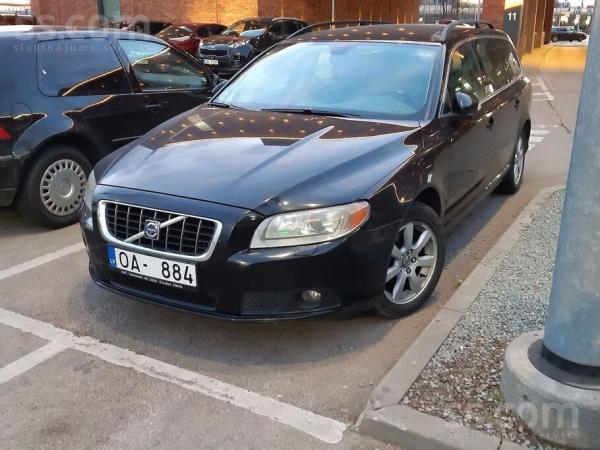 Black Volvo V70 2011 in Riga, with an engine capacity of 1.60 L and mileage of 549 thousand km for 500 €, photo 1 on AUTOMOTO.COM.LV