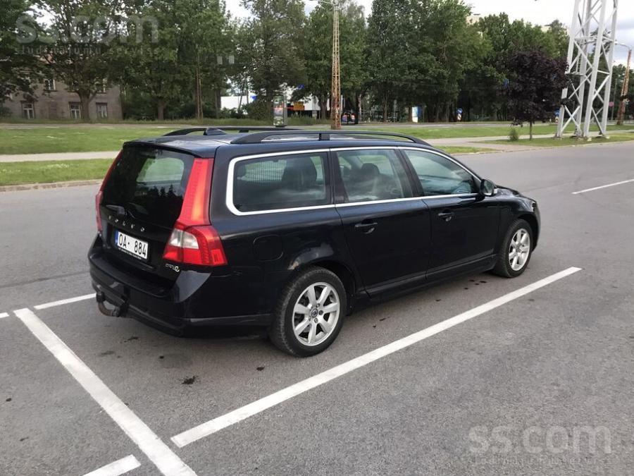 Black Volvo V70 2011 in Riga, with an engine capacity of 1.60 L and mileage of 0 thousand km for 2650 €, photo 3 on AUTOMOTO.COM.LV
