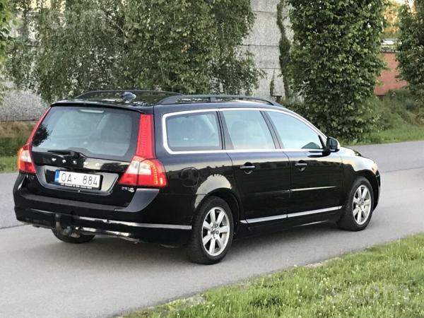 Melns Volvo V70 2011 Rīga, ar dzinēja tilpumu 1.60 L un nobraukumu 0 tūkst. km par 2990 €, foto 3 vietnē AUTOMOTO.COM.LV