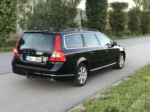 Melns Volvo V70 2011 Rīga, ar dzinēja tilpumu 1.60 L un nobraukumu 0 tūkst. km par 2990 €, foto 5 vietnē AUTOMOTO.COM.LV