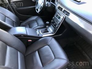 Melns Volvo V70 2011 Rīga, ar dzinēja tilpumu 1.60 L un nobraukumu 0 tūkst. km par 2990 €, foto 9 vietnē AUTOMOTO.COM.LV