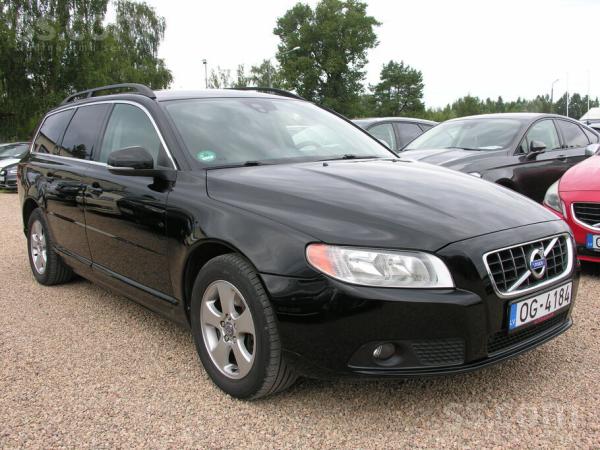 Black Volvo V70 2011 in Riga, with an engine capacity of 2.00 L and mileage of 0 thousand km for 5750 €, photo 2 on AUTOMOTO.COM.LV