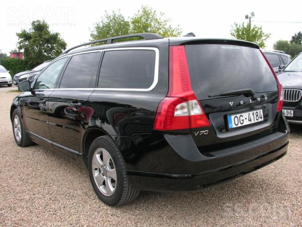 Black Volvo V70 2011 in Riga, with an engine capacity of 2.00 L and mileage of 0 thousand km for 5750 €, photo 4 on AUTOMOTO.COM.LV