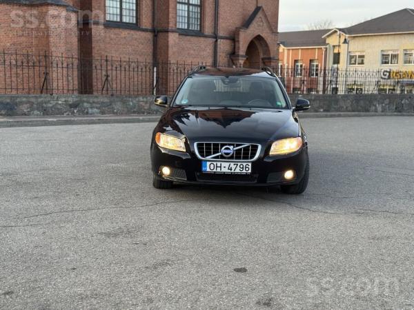 Melns Volvo V70 2011 Rēzekne, ar dzinēja tilpumu 2.00 L un nobraukumu 0 tūkst. km par 4350 €, foto 5 vietnē AUTOMOTO.COM.LV