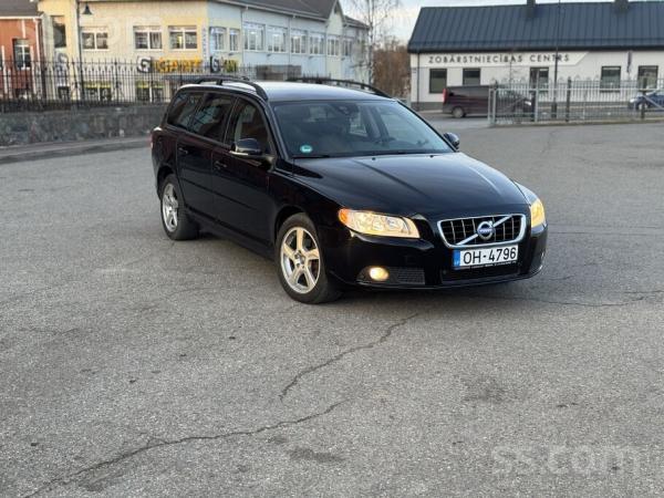 Melns Volvo V70 2011 Rēzekne, ar dzinēja tilpumu 2.00 L un nobraukumu 0 tūkst. km par 4350 €, foto 6 vietnē AUTOMOTO.COM.LV