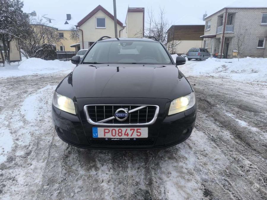 Black Volvo V70 2011 in Utena, with an engine capacity of 2.00 L and mileage of 310 thousand km for 5850 €, photo 2 on AUTOMOTO.COM.LV