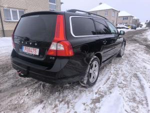 Black Volvo V70 2011 in Utena, with an engine capacity of 2.00 L and mileage of 310 thousand km for 5850 €, photo 5 on AUTOMOTO.COM.LV