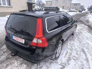 Black Volvo V70 2011 in Utena, with an engine capacity of 2.00 L and mileage of 310 thousand km for 5850 €, photo 10 on AUTOMOTO.COM.LV