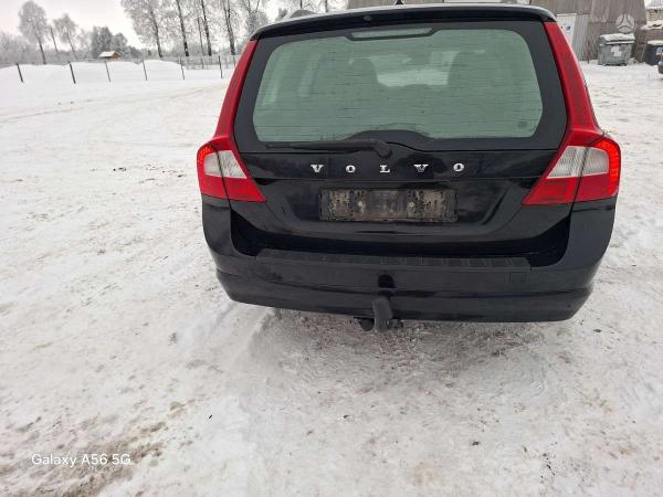 Melns Volvo V70 2011 Pasvalys, ar dzinēja tilpumu 1.56 L un nobraukumu 266 tūkst. km par 3600 €, foto 4 vietnē AUTOMOTO.COM.LV