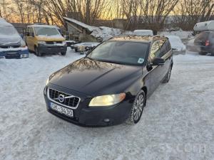 Black Volvo V70 2011 in Riga, with an engine capacity of 2.00 L and mileage of 362 thousand km for 5490 €, photo 4 on AUTOMOTO.COM.LV